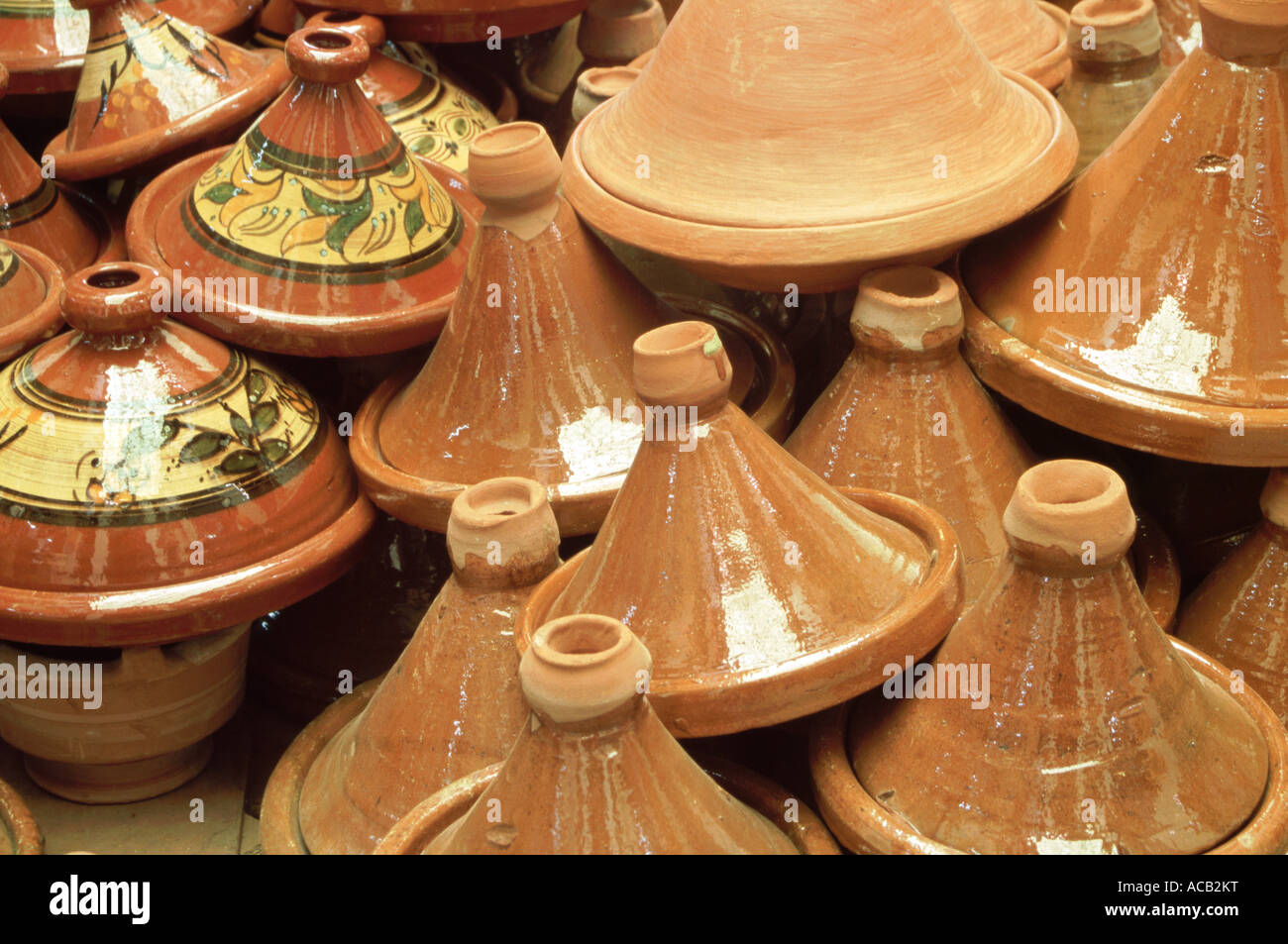 Cooking vessels hi-res stock photography and images - Alamy