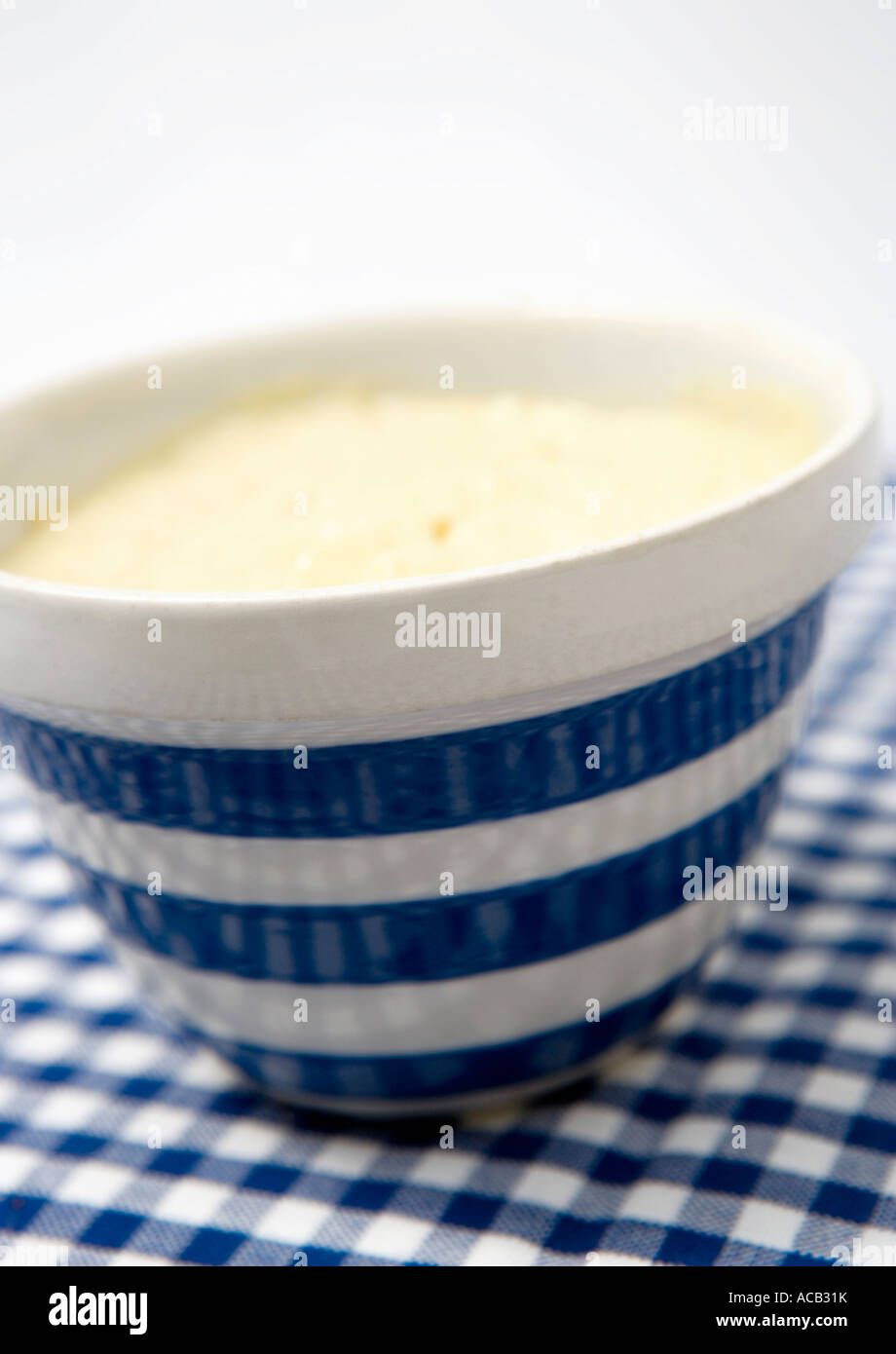 Old fashioned mixing bowl hi-res stock photography and images - Alamy