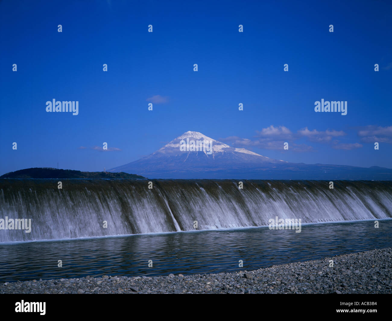 Waterfall and mt fuji hi-res stock photography and images - Alamy