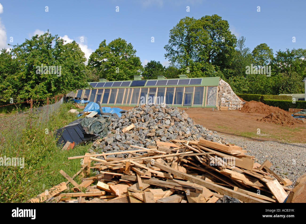 Earthship construction hi-res stock photography and images - Alamy