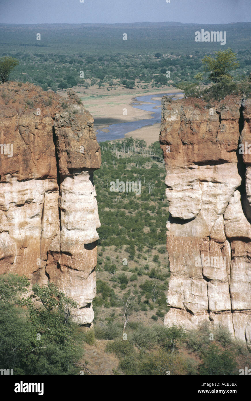 Chilojo Cliffs with mopane forest and Runde River Gona Re Zhou National ...