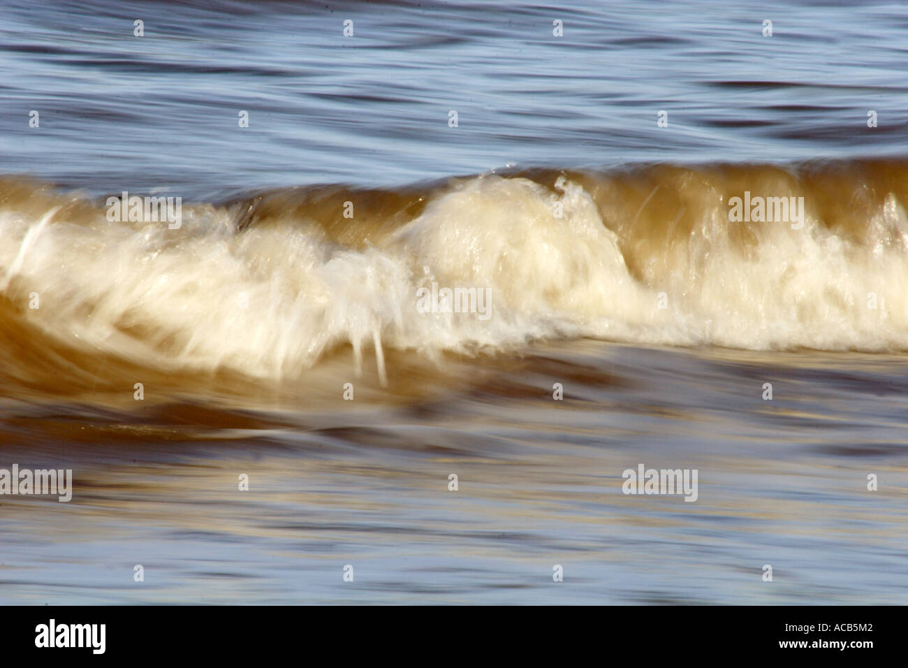 Incoming frothy sea waves hi-res stock photography and images - Alamy