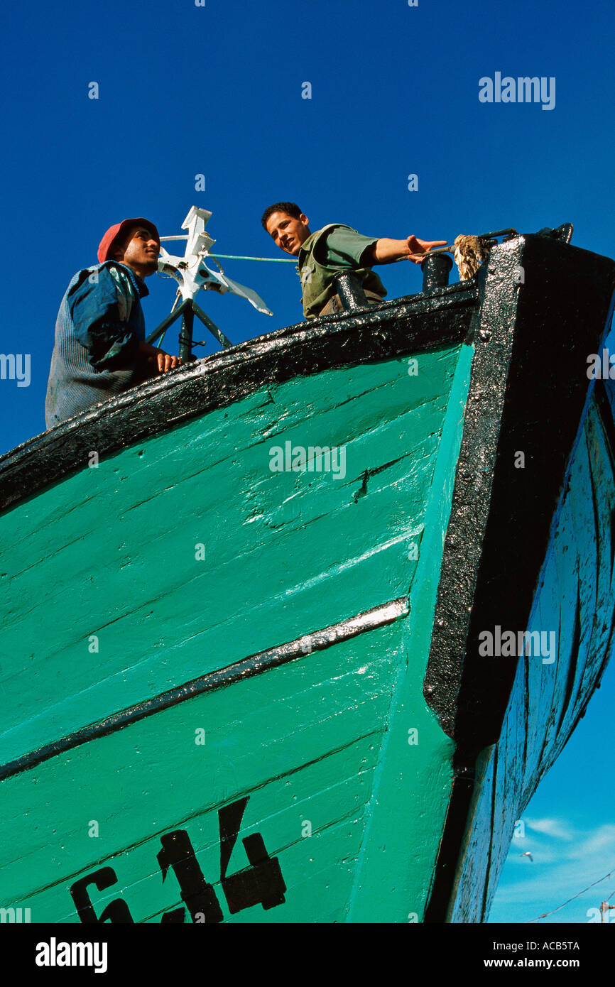 Shipyard men hi-res stock photography and images - Alamy