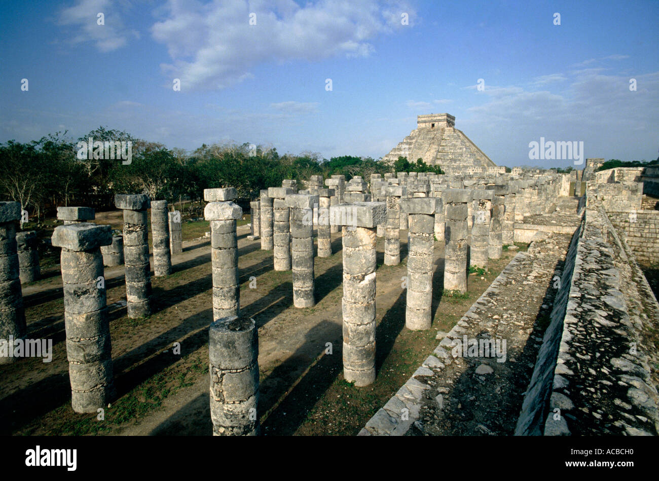 pyramid of el castillo at evening mayan ruins of chichen itza yucatan ...