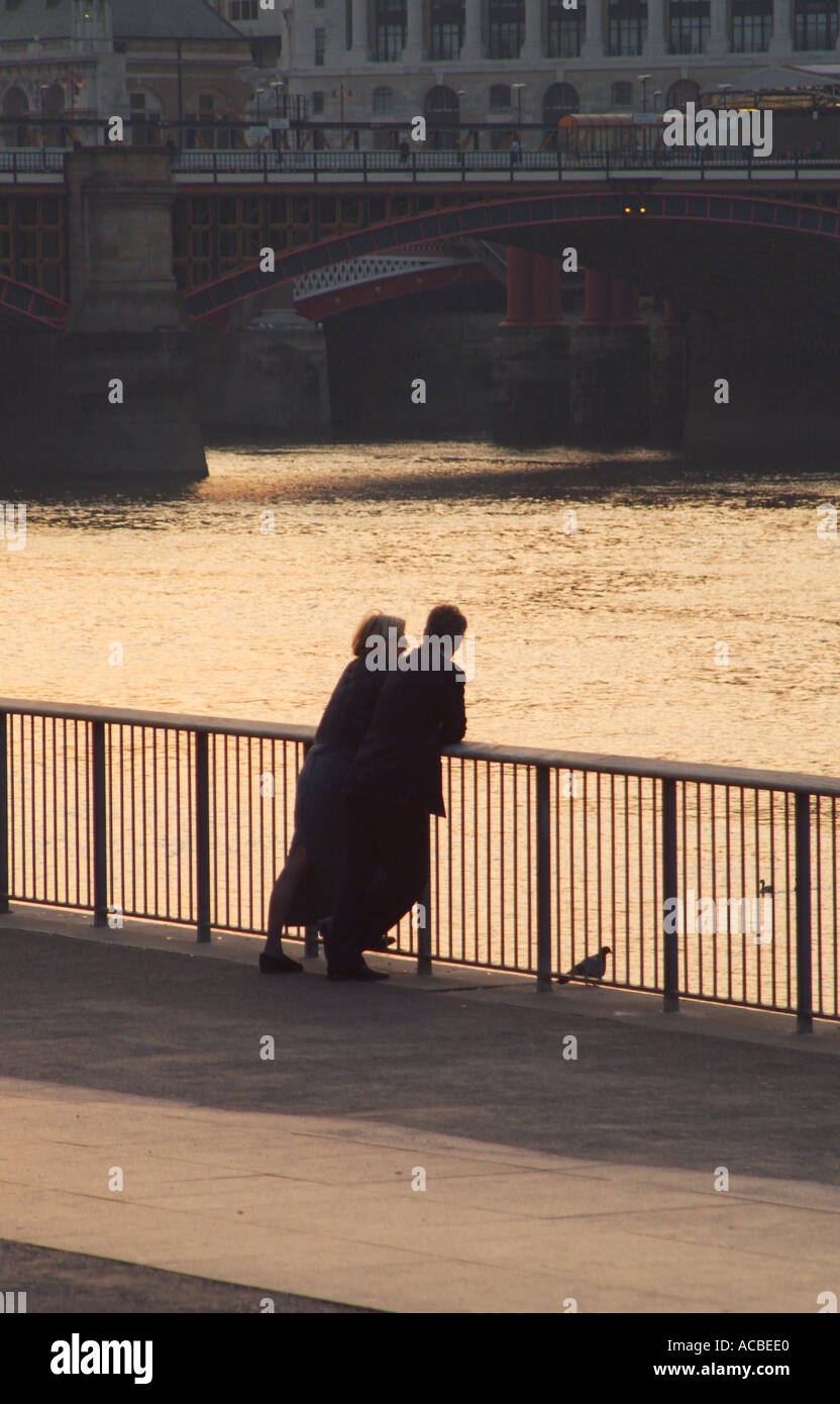 2003 summer uk london river hi-res stock photography and images - Alamy