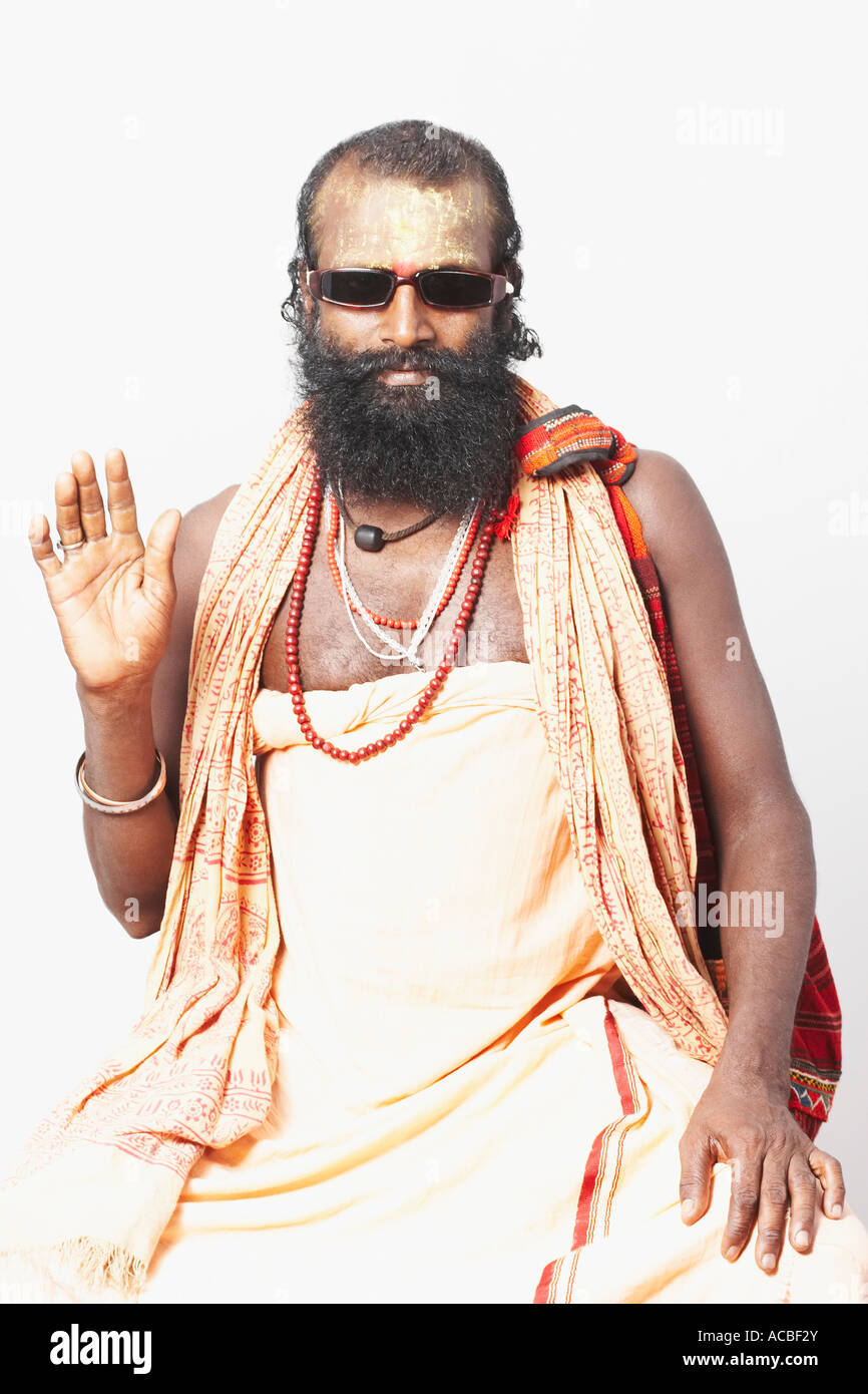 Indian baby monk hi-res stock photography and images - Alamy