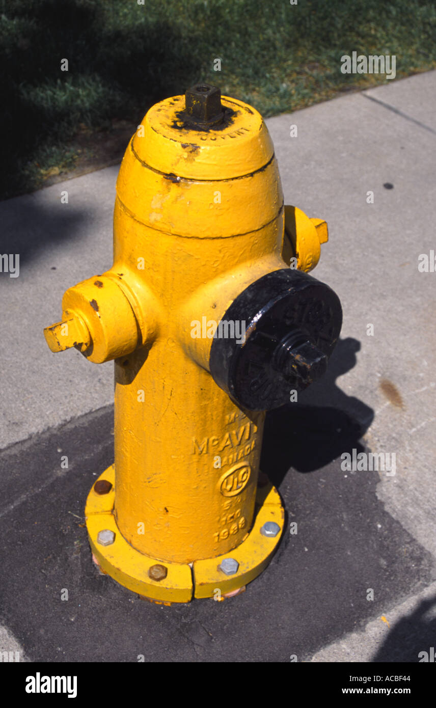 Fire hydrant canada hi-res stock photography and images - Alamy