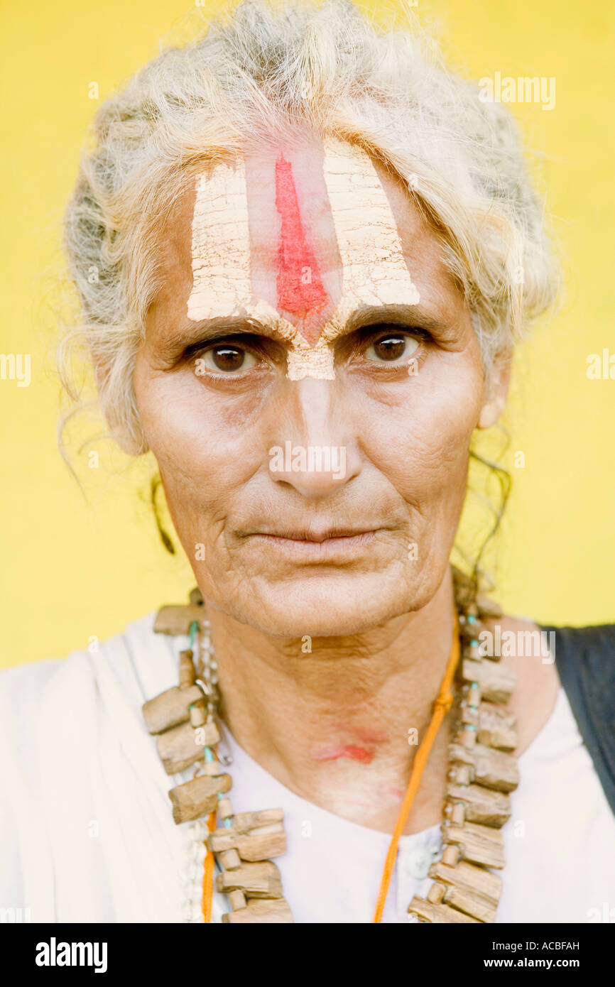 Portrait of a female sadhu Stock Photo - Alamy