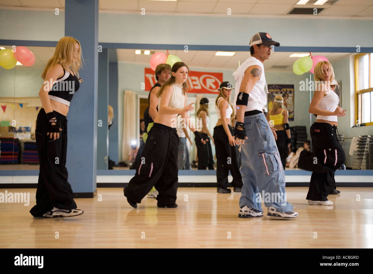 hip hop dance training Stock Photo - Alamy