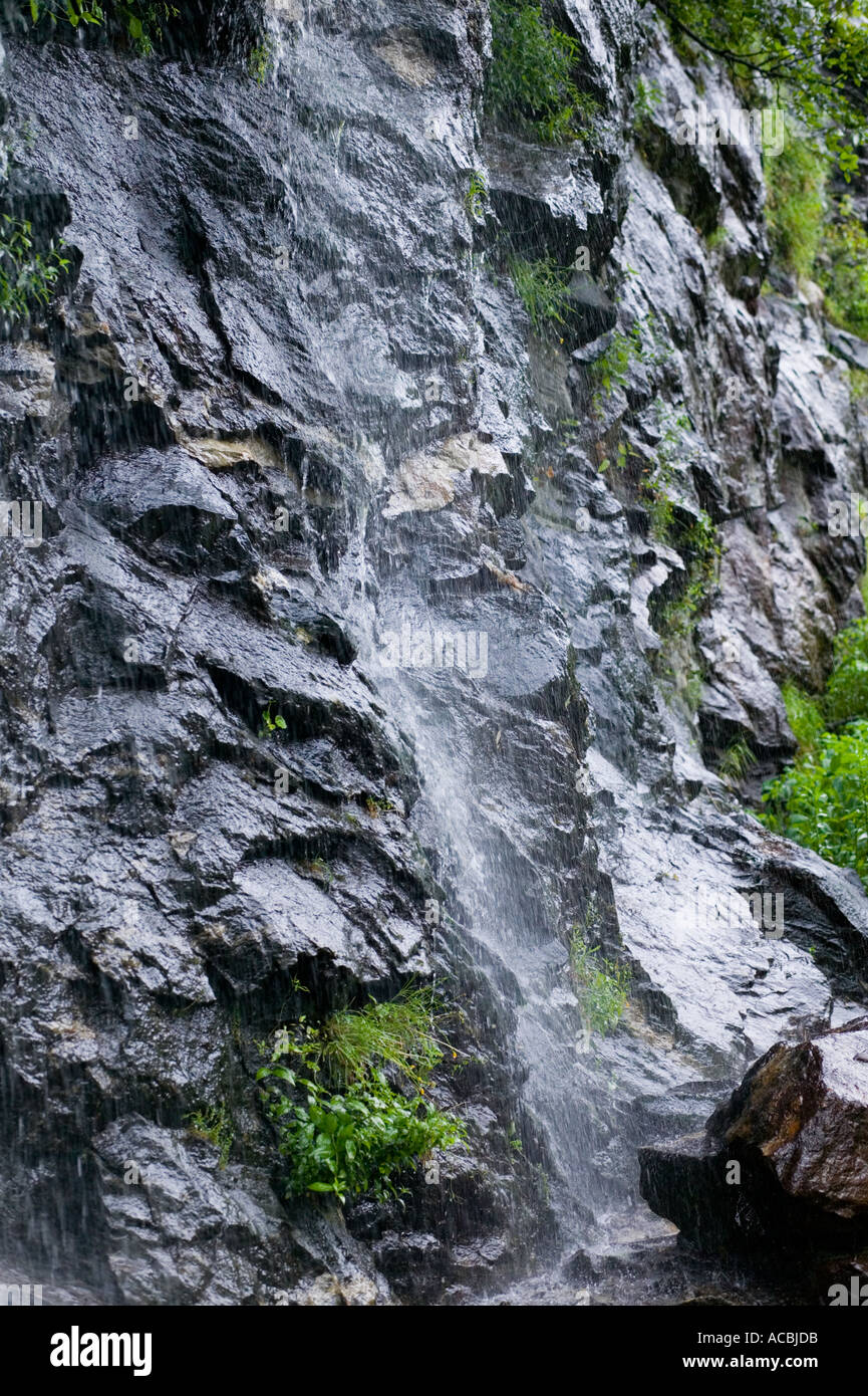 Water seepage hi-res stock photography and images - Alamy