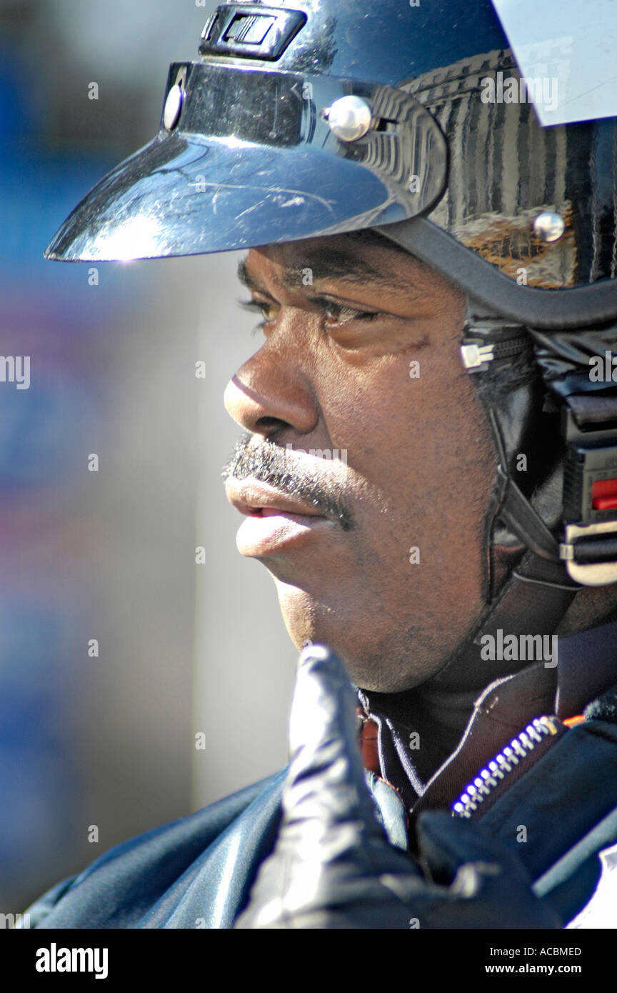 Motorcycle cop profession hi-res stock photography and images - Alamy