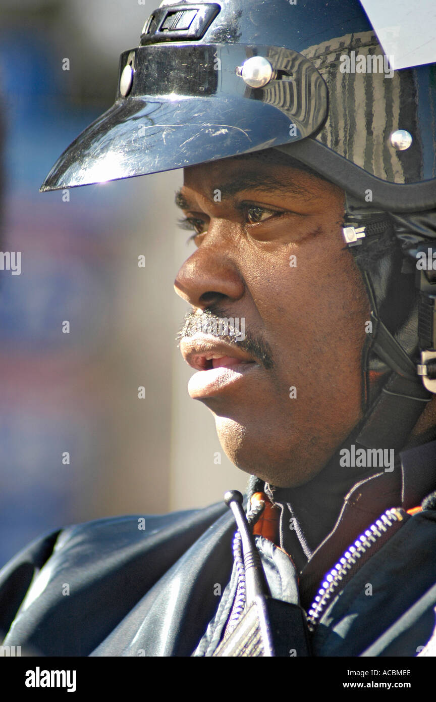 Motorcycle cop profession hi-res stock photography and images - Alamy