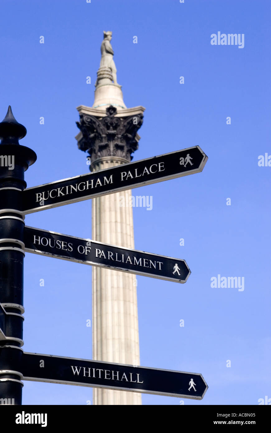 Trafalgar square direction sign hi-res stock photography and images - Alamy