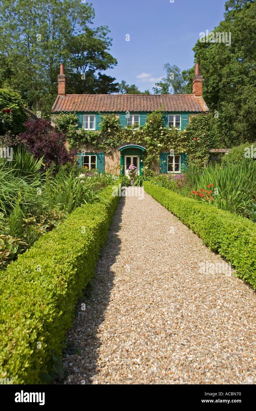 Shingle Path leading to Country Cottage UK Norfolk Stock Photo - Alamy