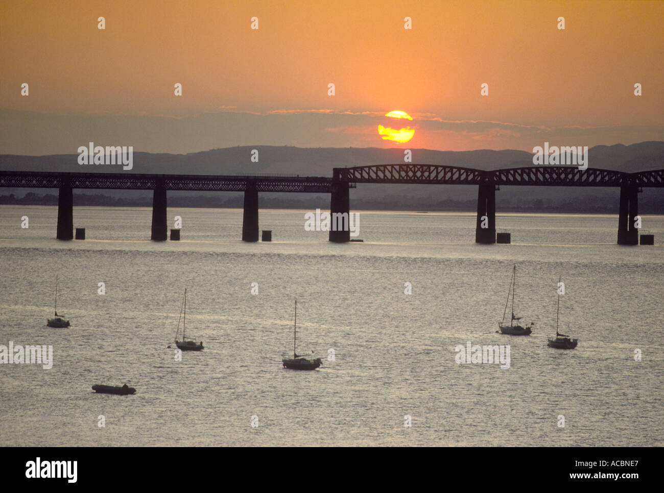 Tay Rail Bridge Stock Photo - Alamy
