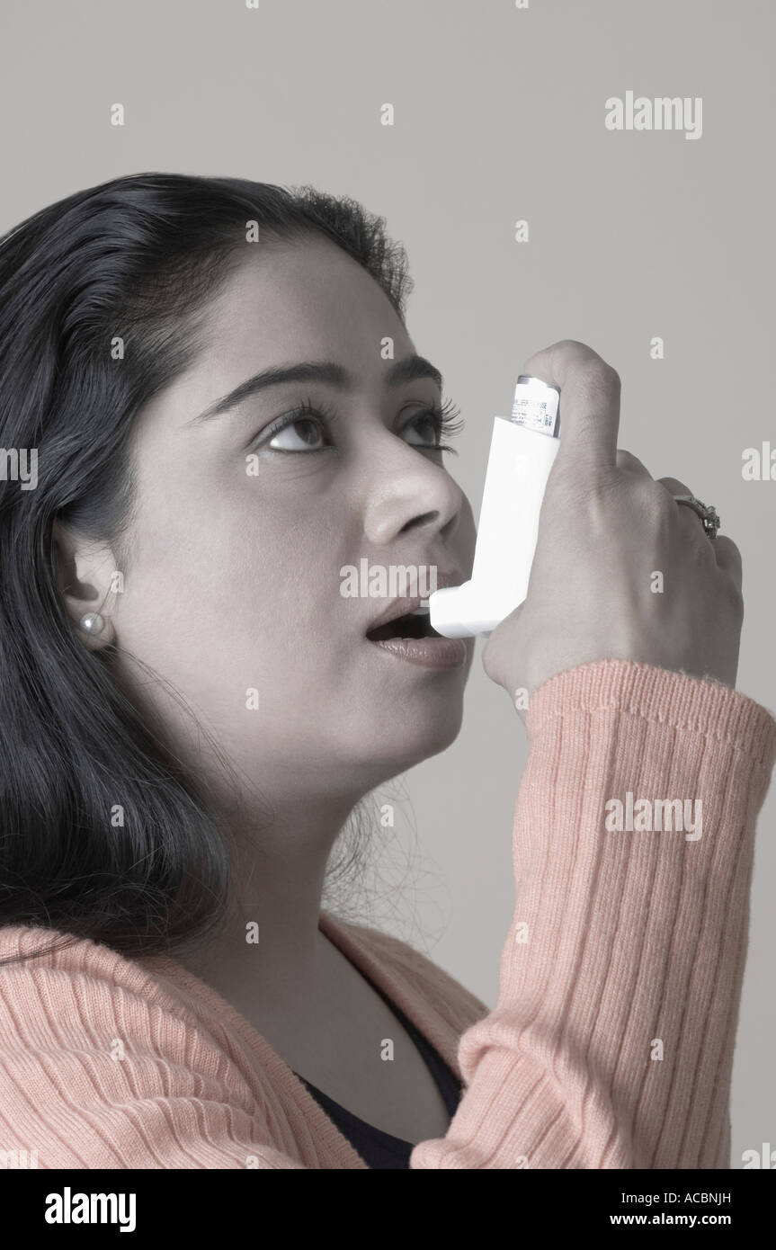 Indian using inhaler hi-res stock photography and images - Alamy