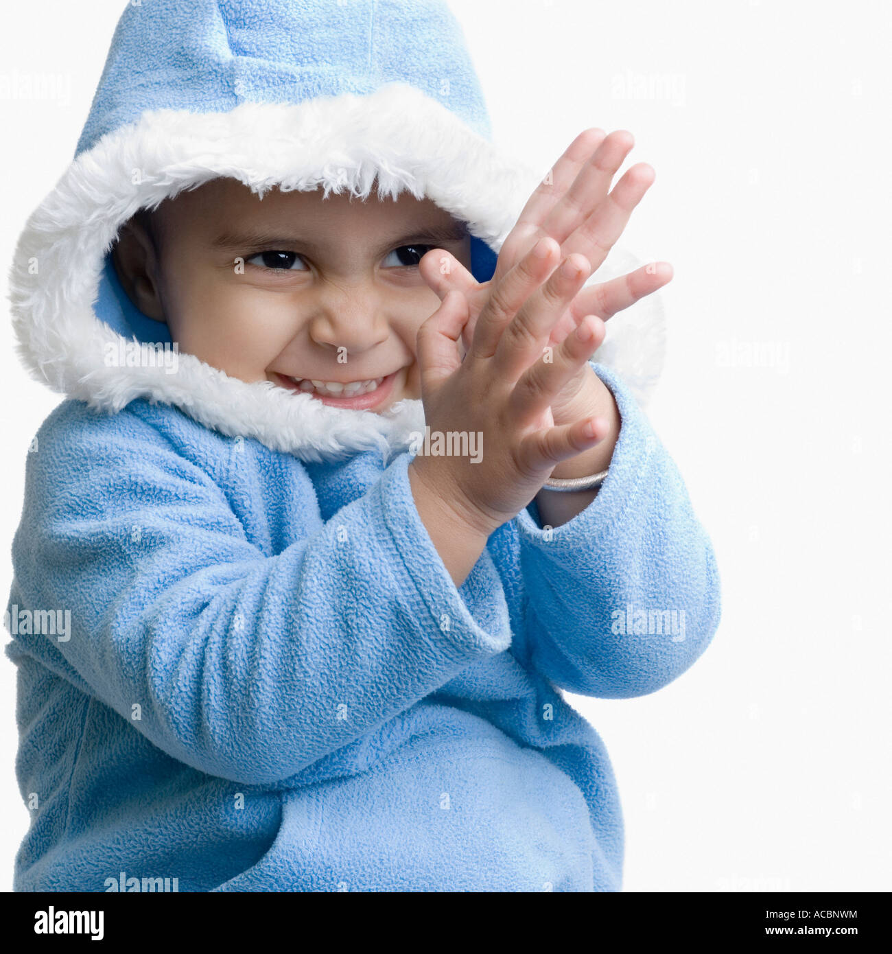 Close-up of a boy clapping Stock Photo - Alamy