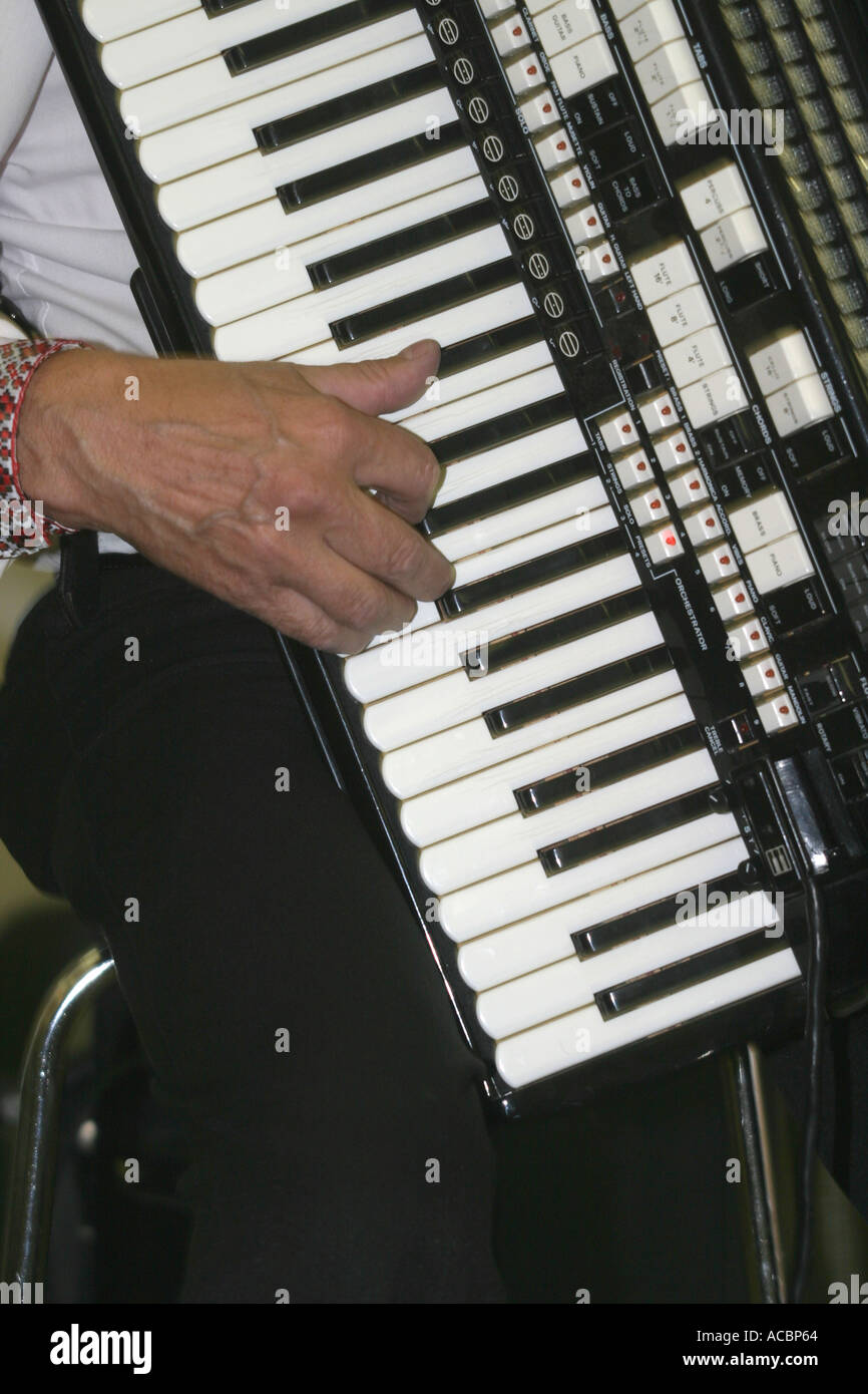 Entertain entertainer entertained hi-res stock photography and images ...