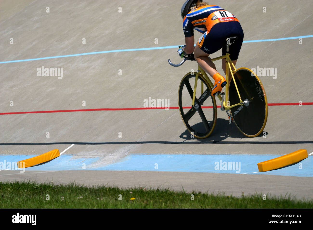 Chase lean hi-res stock photography and images - Alamy