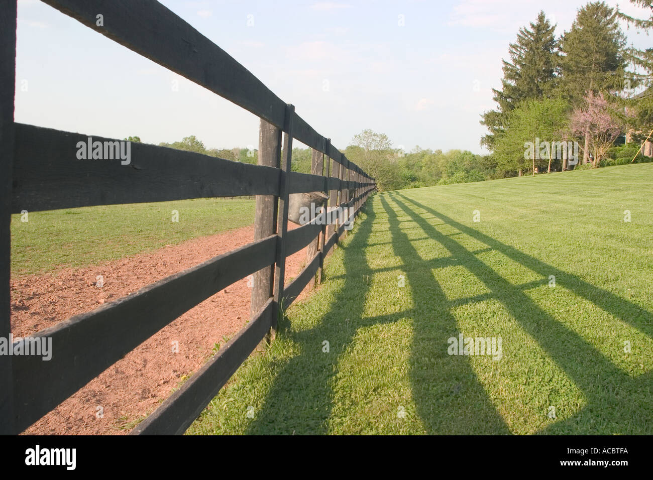 Farmfence hi-res stock photography and images - Alamy