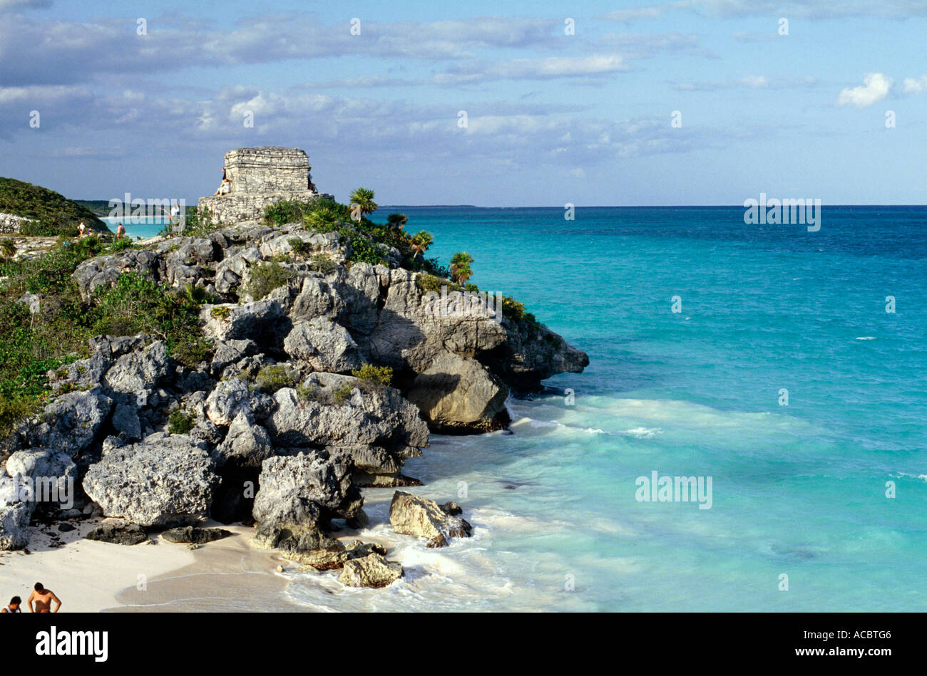 pyramid of el castillo mayan ruins of tulum yucatan peninsula state of ...