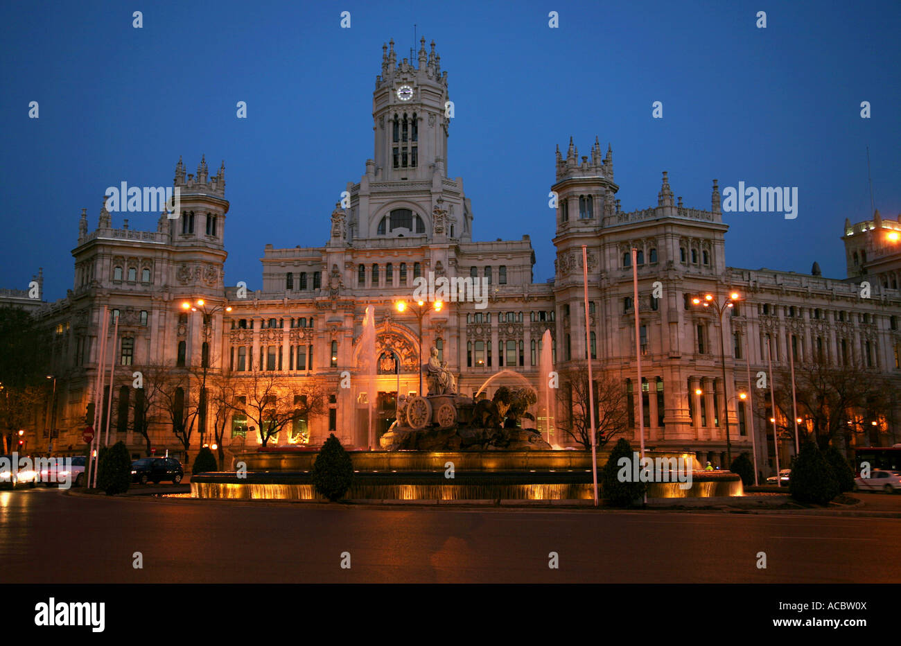 Ornate fountain madrid hi-res stock photography and images - Alamy