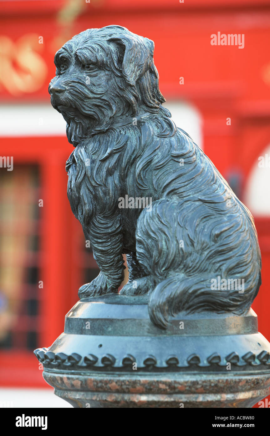 Edinburgh dog memorial pub hi-res stock photography and images - Alamy