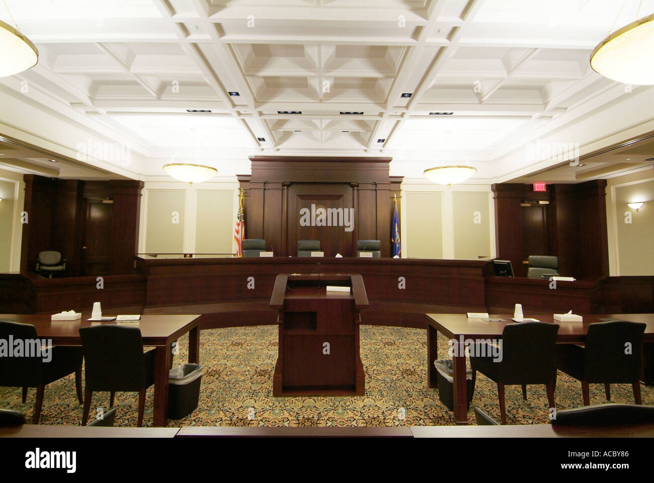 The supreme court room hi-res stock photography and images - Alamy
