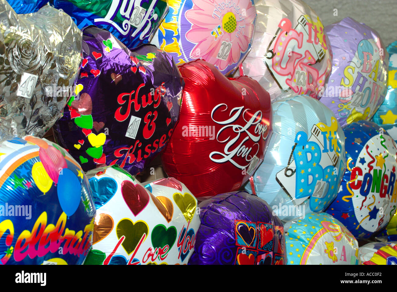 Purple balloon display hi-res stock photography and images - Alamy