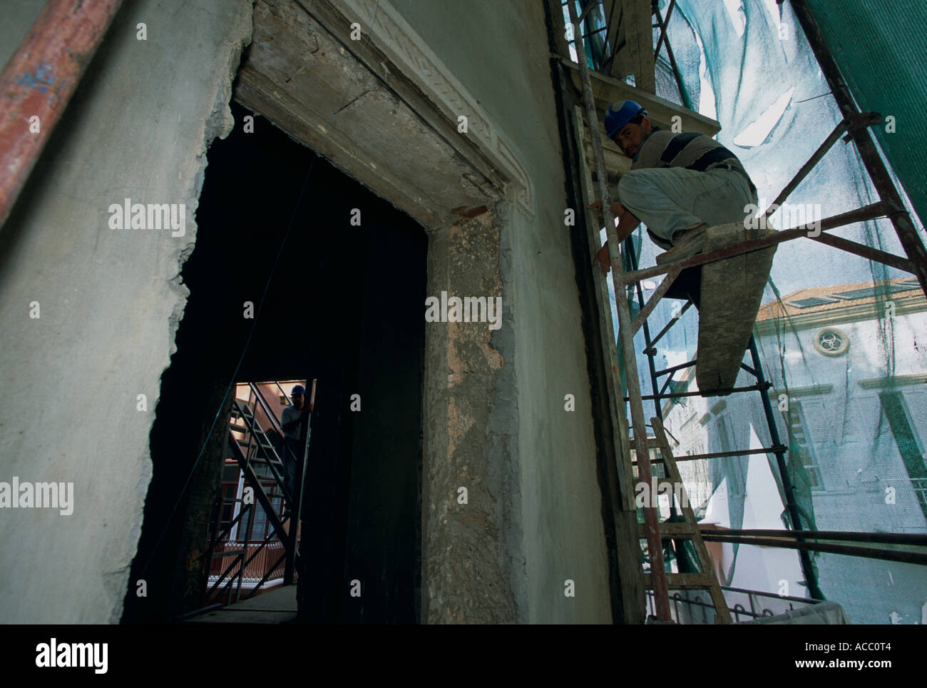 Construction workers in Solidaire Beirut Stock Photo - Alamy