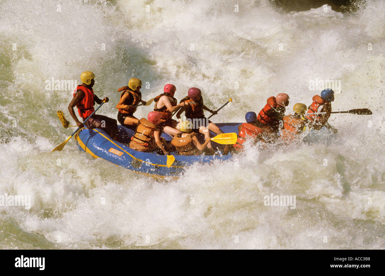 Zambezi river whitewater rafting hi-res stock photography and images ...