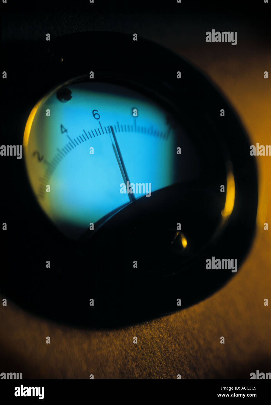 Pressure guage hi-res stock photography and images - Alamy