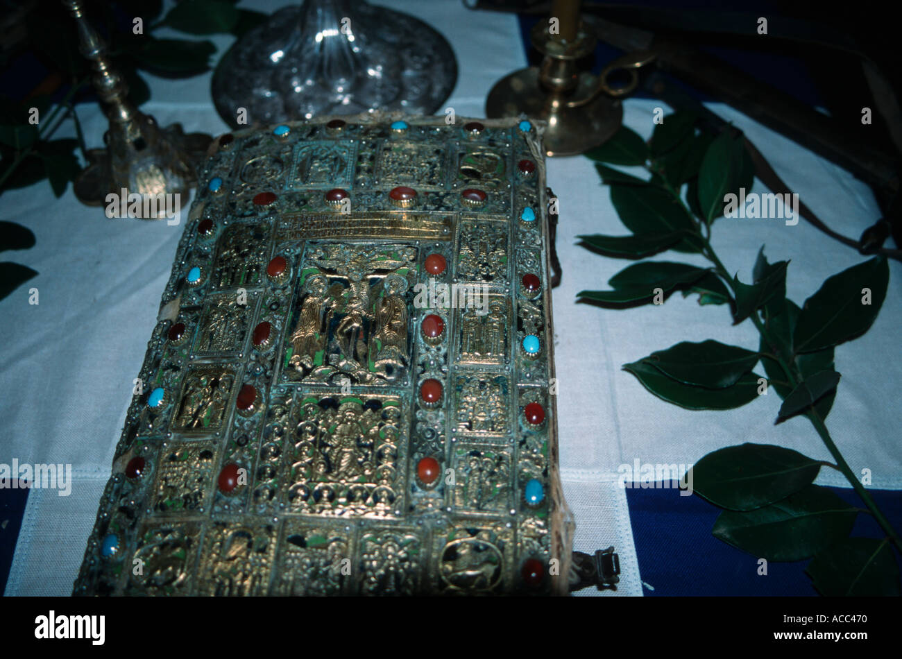 Holy relics and artefacts hi-res stock photography and images - Alamy