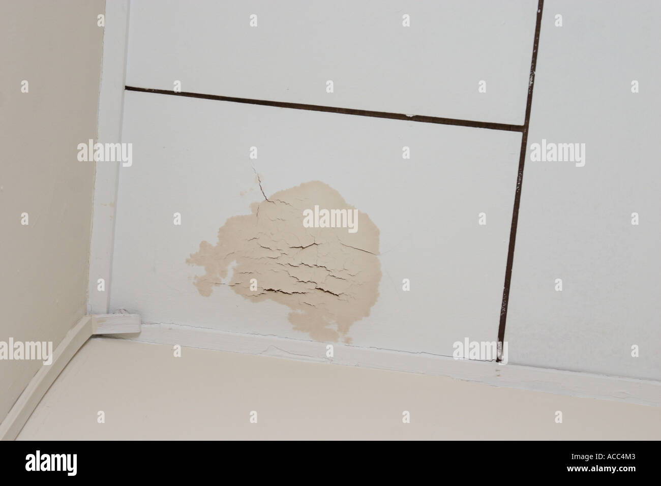 Damaged ceiling hi-res stock photography and images - Alamy