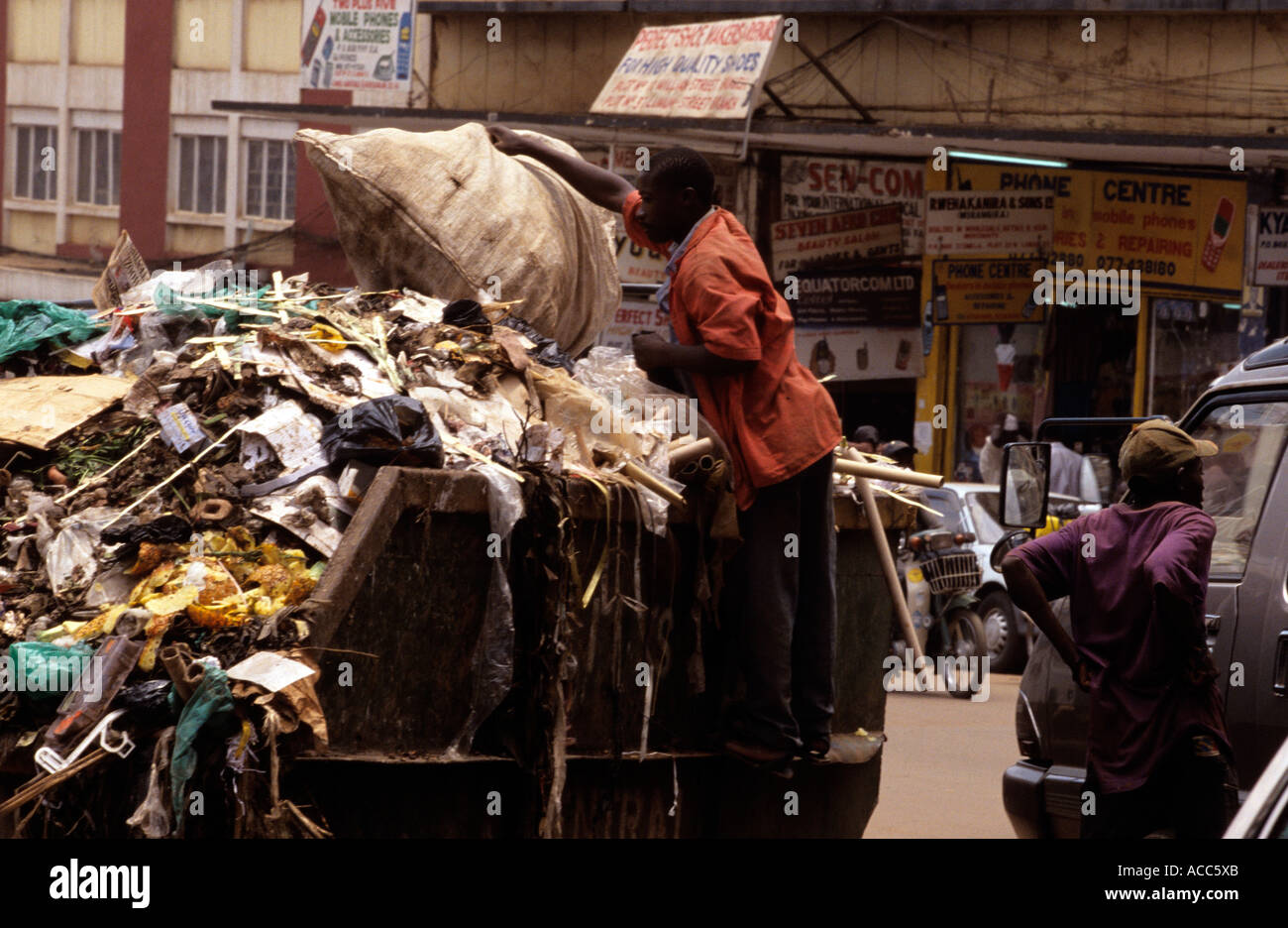Man skip street hi-res stock photography and images - Alamy