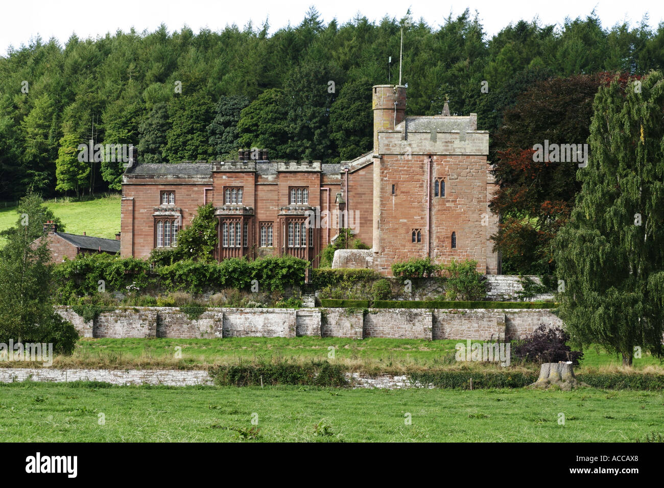 Rose castle hi-res stock photography and images - Alamy