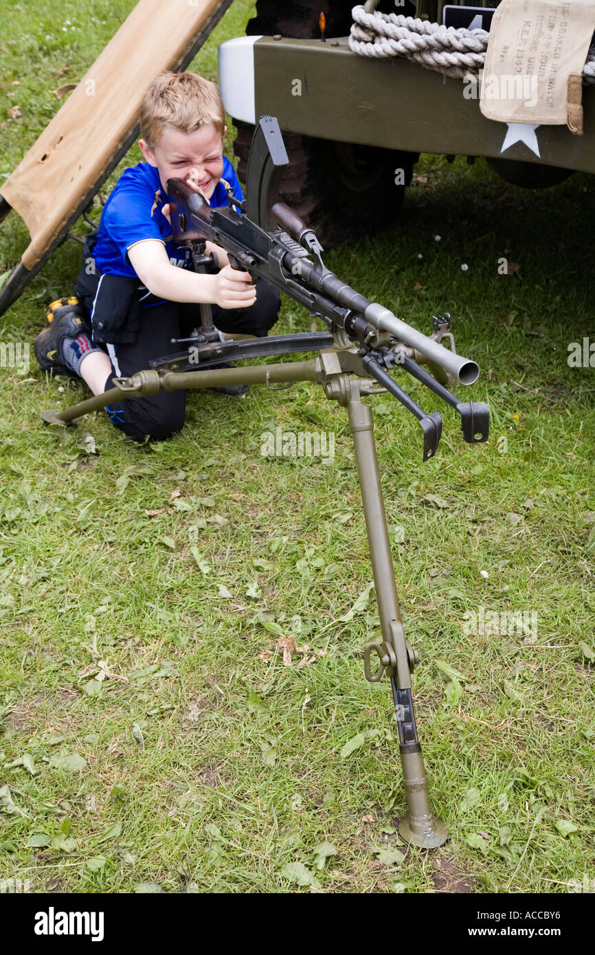 Bren machine gun hi-res stock photography and images - Alamy