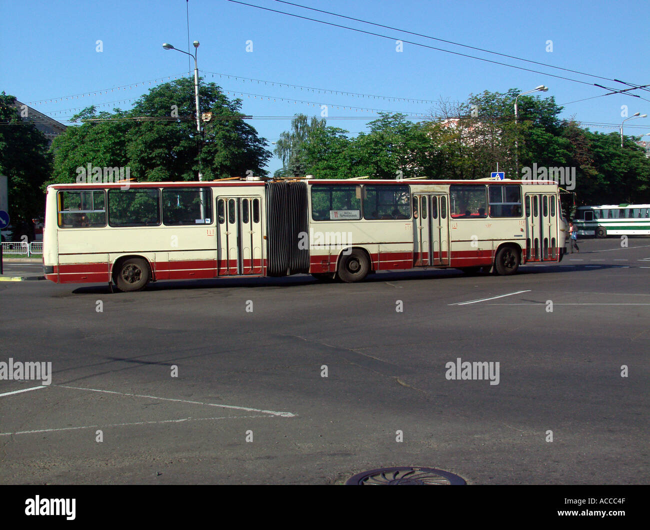 Double articulated bus hi-res stock photography and images - Alamy