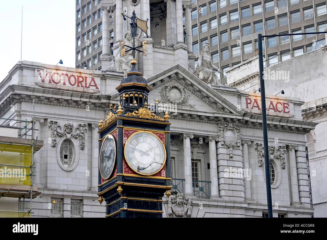 Victoria Palace theatre and Little Ben clock London SW1 England Stock ...