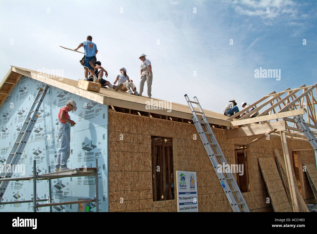 Habitat for humanity build house hi-res stock photography and images ...