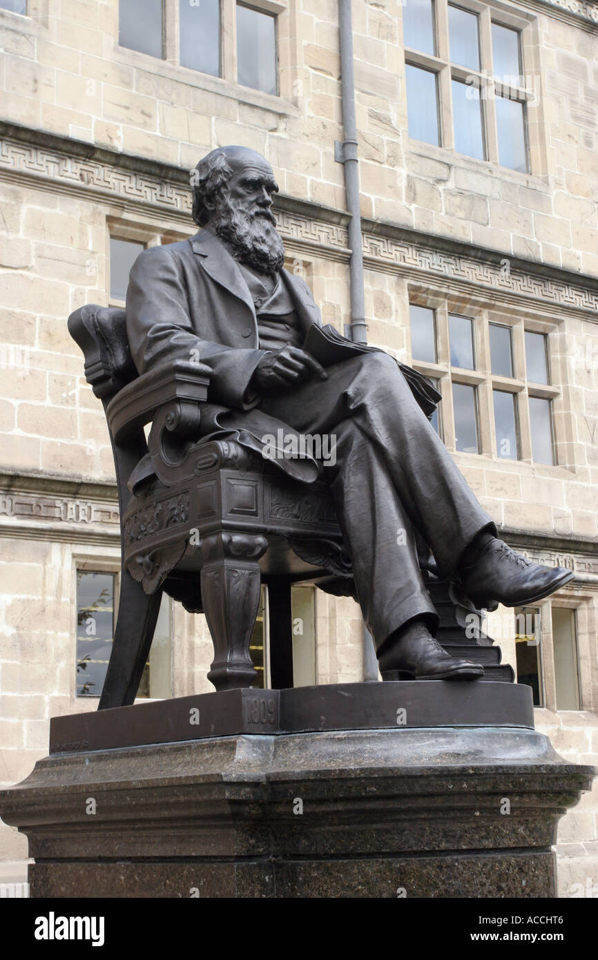 Charles darwin hi-res stock photography and images - Alamy