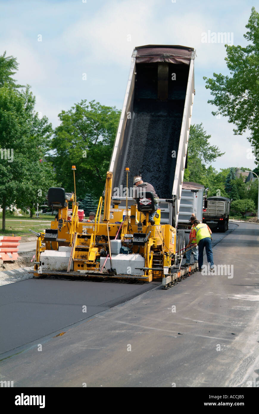 Construction company building a road hi-res stock photography and ...