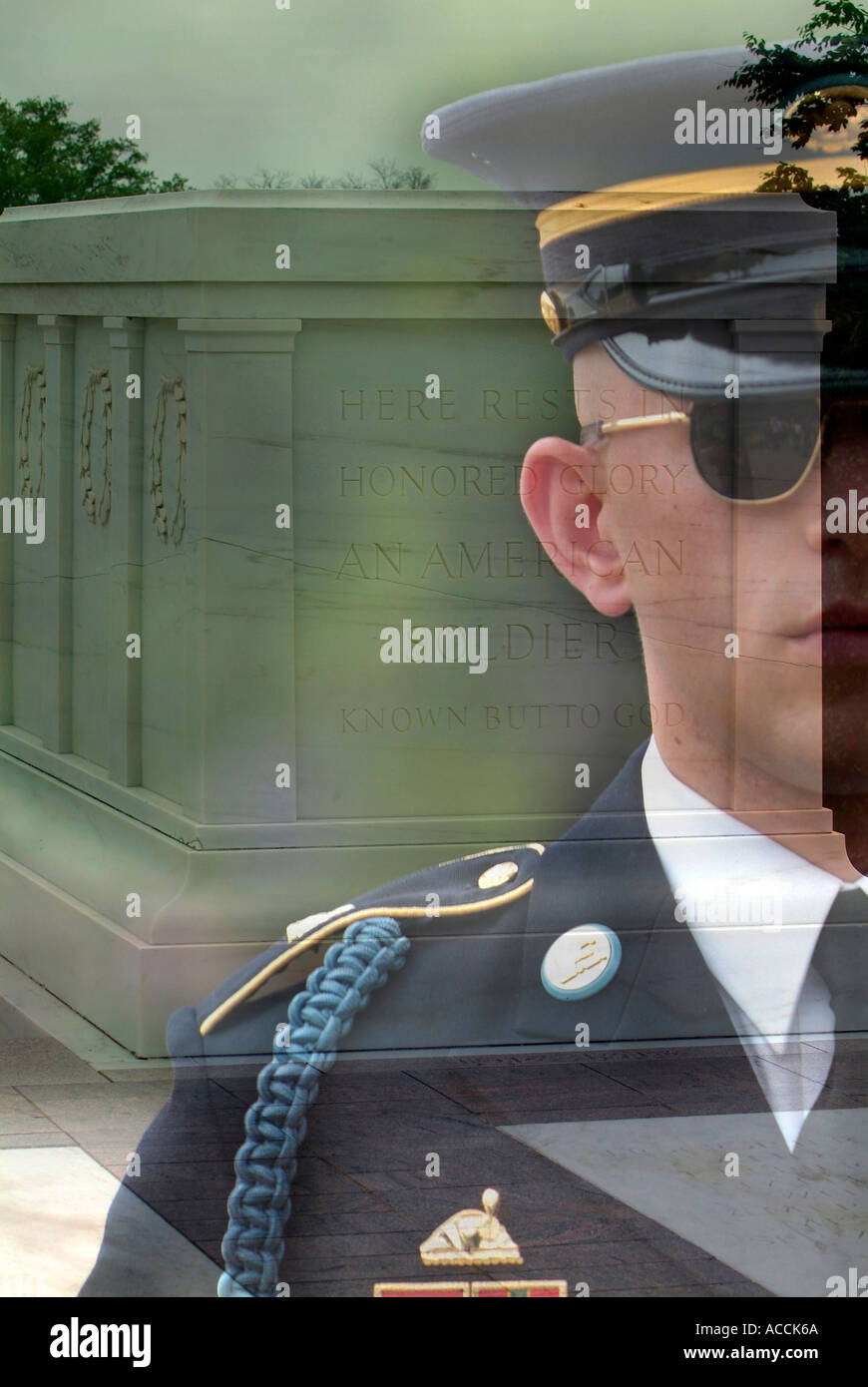 Guarding the Tomb of the Unknown Soldier at Arlington National Cemetery ...