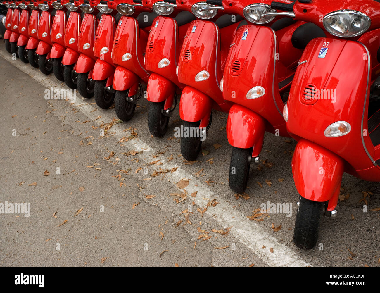 Red mopeds hi-res stock photography and images - Alamy