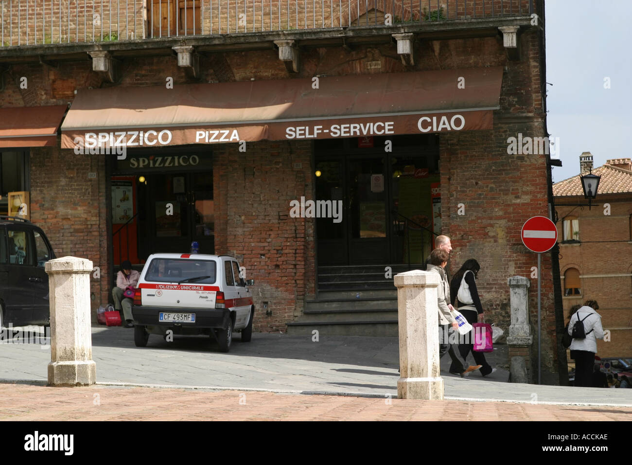 Streetside Palm Tree High Resolution Stock Photography and Images - Alamy