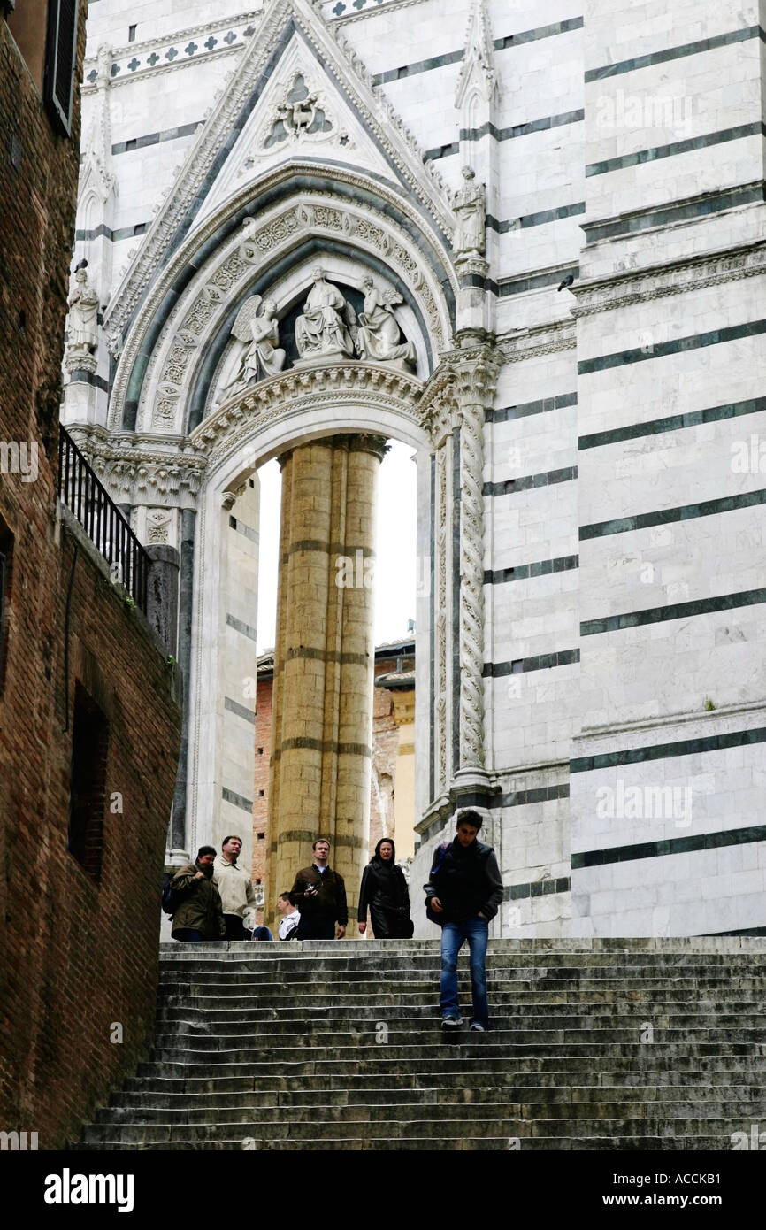 Steps up to archway Tuscany Italy Stock Photo - Alamy