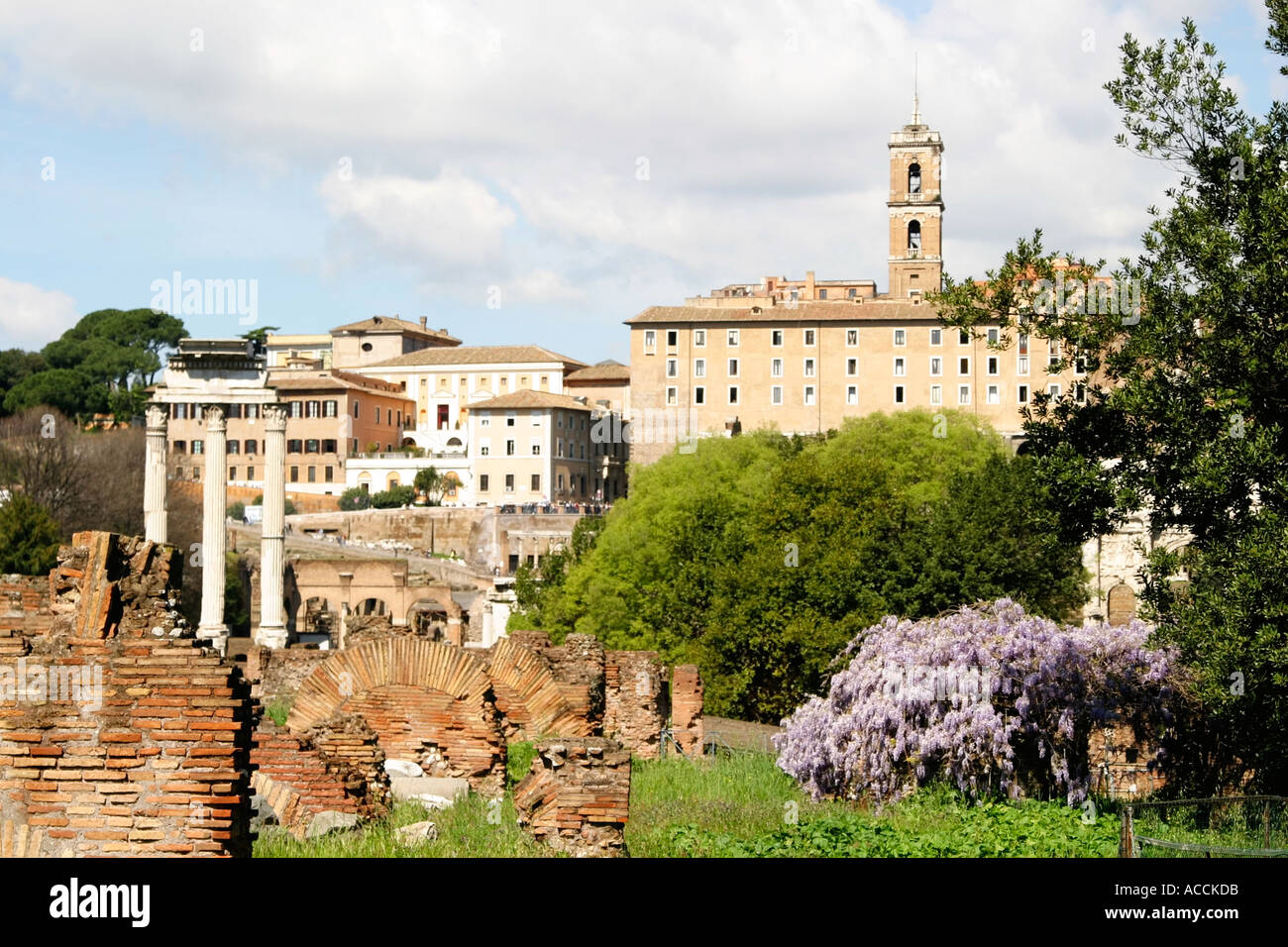 Roman ruins Rome Italy Stock Photo - Alamy