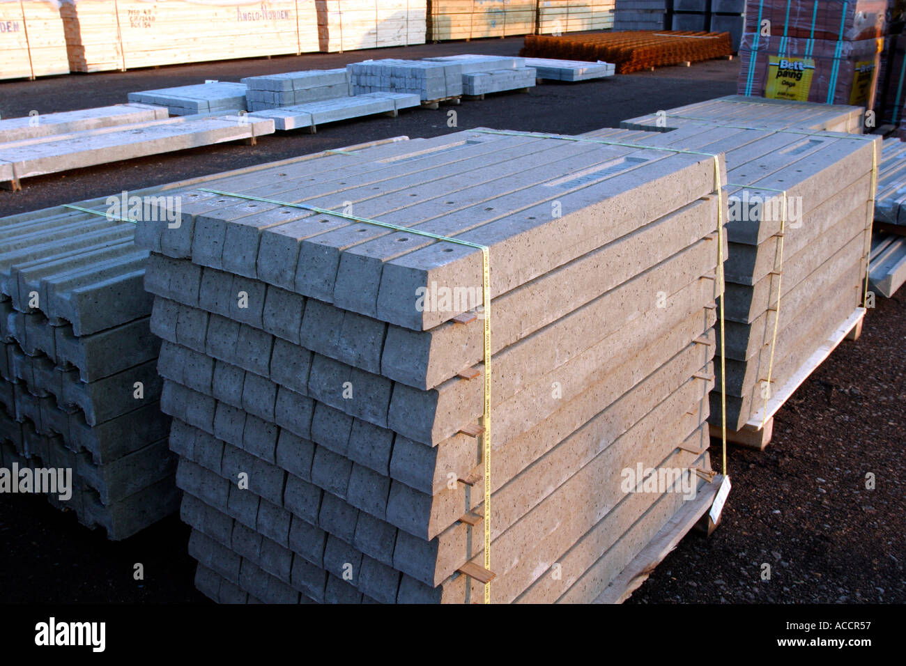 DIY builders merchant Stock Photo - Alamy