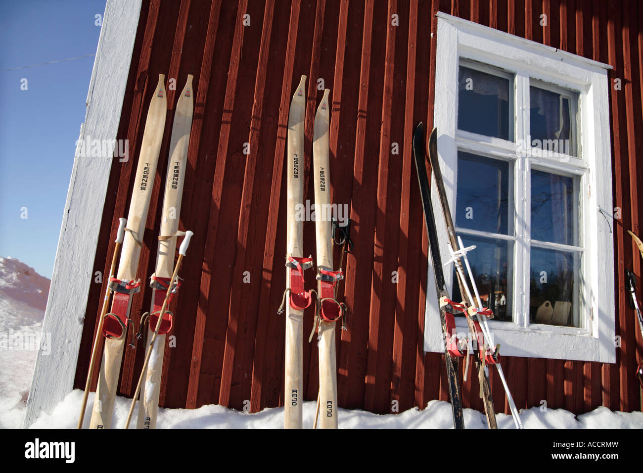 Long distance skiing hi-res stock photography and images - Alamy