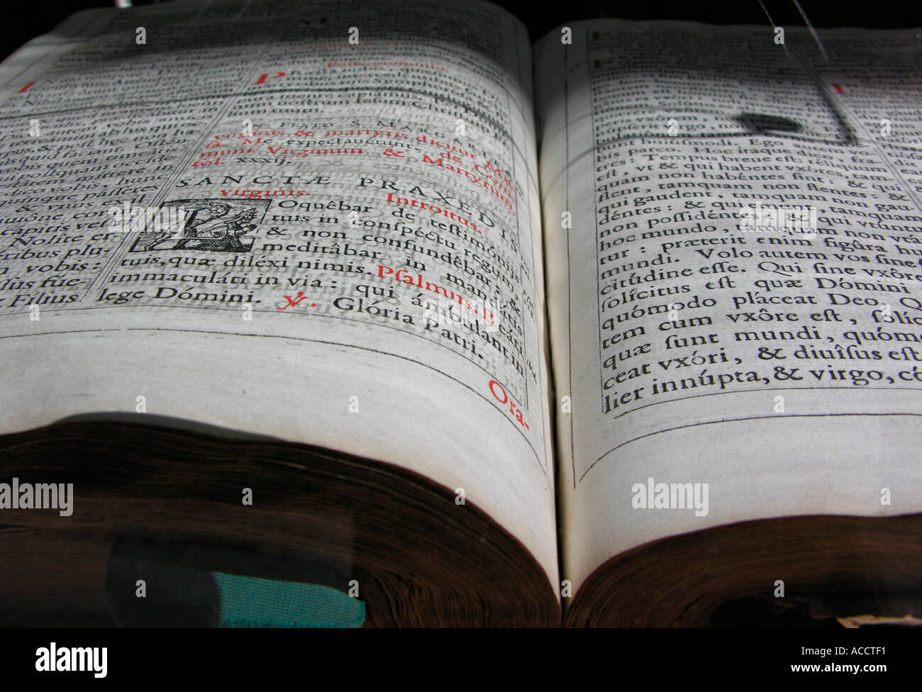 Latin bible hi-res stock photography and images - Alamy